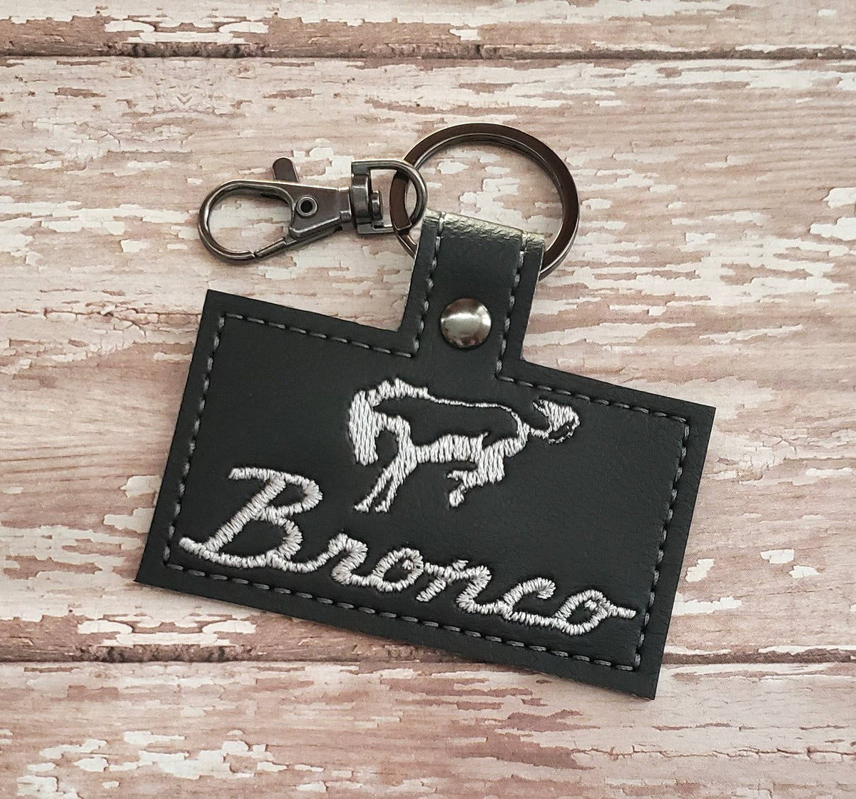 ITH Digital Embroidery Pattern for Ford Bronco Snap Tab / Key Chain, 4 ...