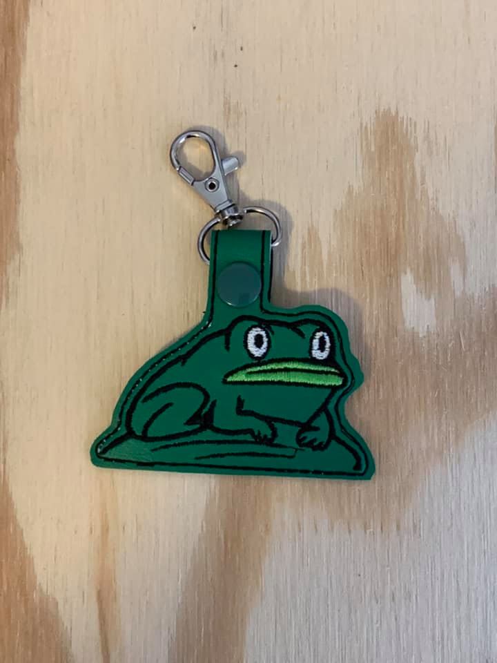 ITH Digital Embroidery Pattern For OTGW Frog Jason Snap Tab / Key Chai ...