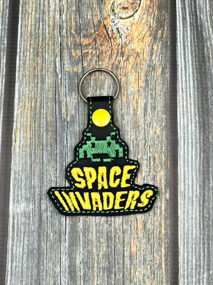 ITH Digital Embroidery Pattern for Space Invader Snap Tab / Key Chain ...